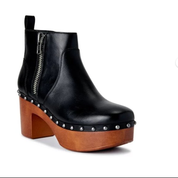 Time and Tru | Shoes | Nwt Time And Tru Womens Side Zip Heeled Clogs ...